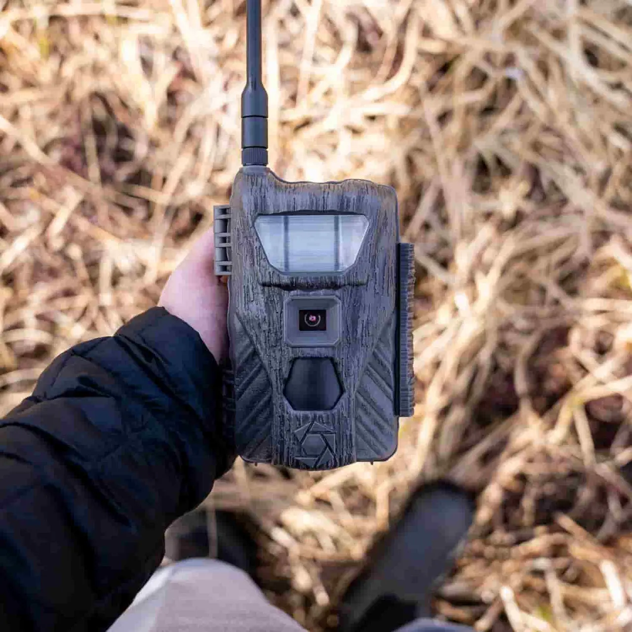 Flashback White Flash Cellular Trail Camera | Stealth Cam