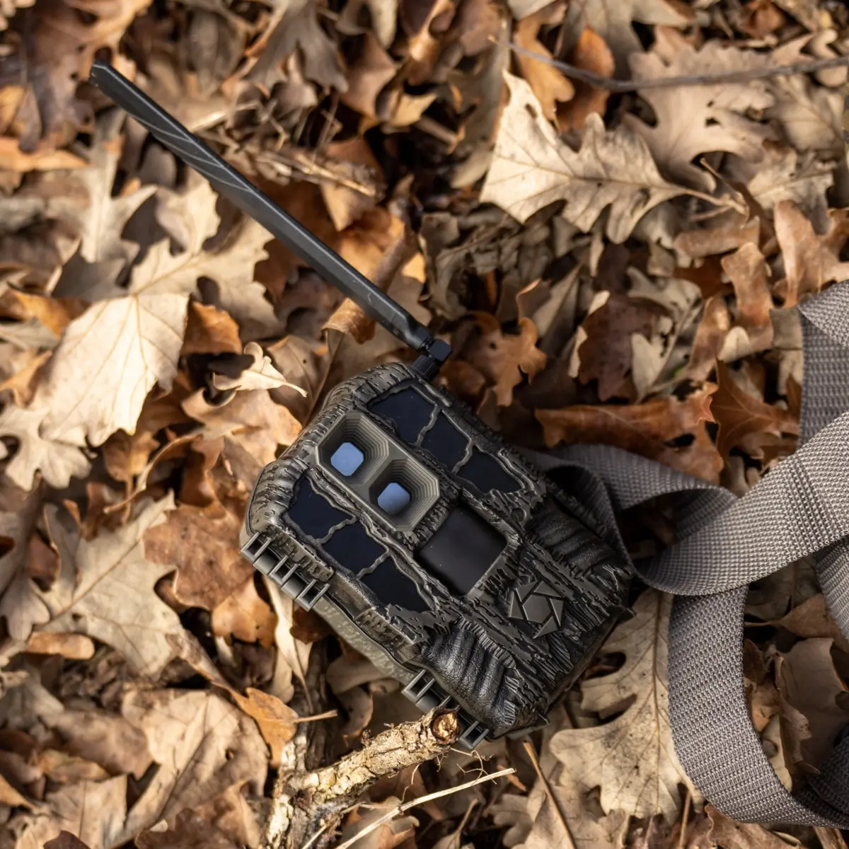 Spectre 4K Cellular Trail Camera | Stealth Cam